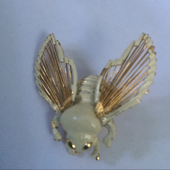 Jewelry | Vintage Wasp Pin Brooch | Poshmark